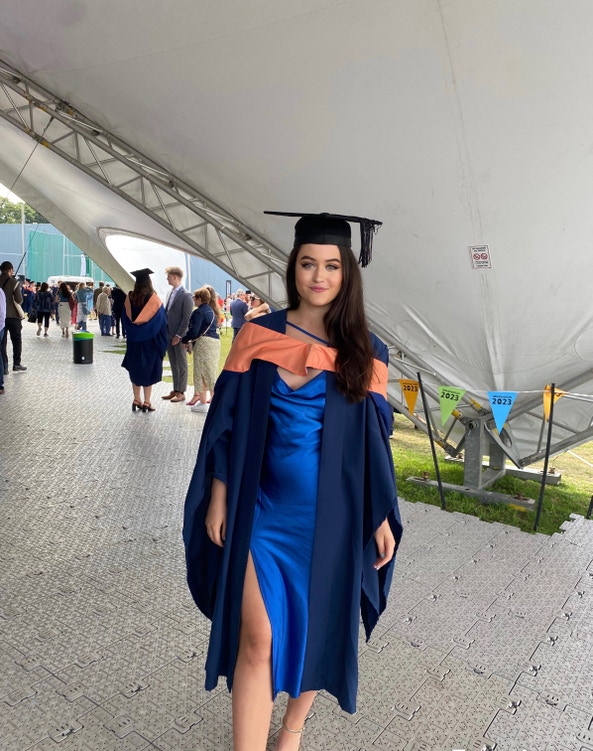 Estelle, Woman (str), 18 – 24 yrs - Looking in Melbourne - Inner ...