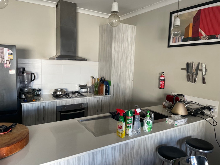 Share house Wandi, Perth | $225pw, 3 bedroom house | FlatmateFinders.com.au