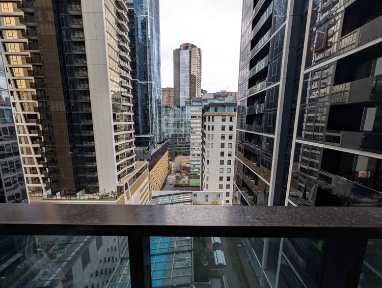 Share house Southbank, Melbourne | $351pw, 2 bedroom apartment ...