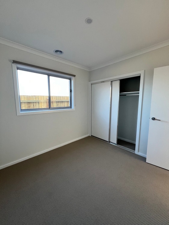 Share house Strathtulloh, Melbourne | $175pw, 4+ bedroom house ...