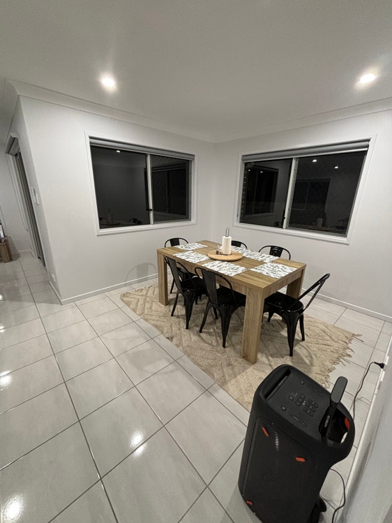 Share house Spring Mountain, Brisbane | $275pw, 4+ bedroom house ...