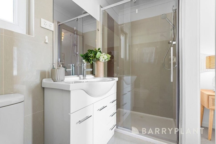 Share house Ardeer, Melbourne | $275pw, 3 bedroom house ...