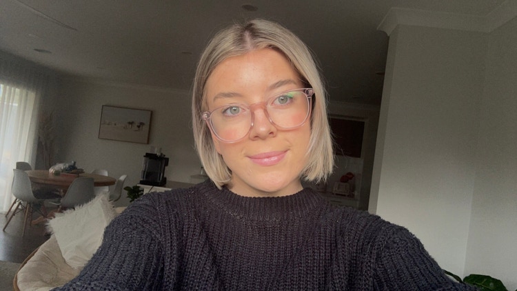 Emily, Woman (str), 18 to 24 yrs - Looking in Adelaide - South ...