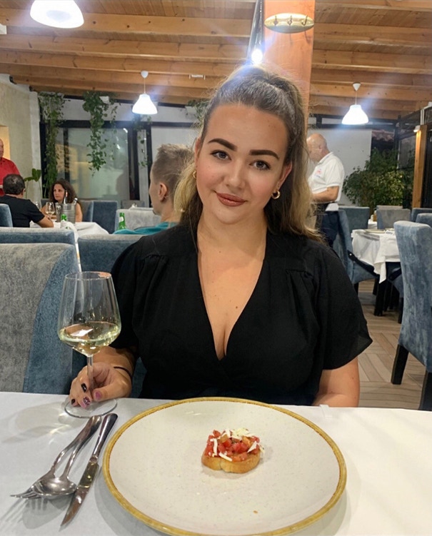 Bella, Woman (str), 18 – 24 yrs - Looking in Perth - Inner ...