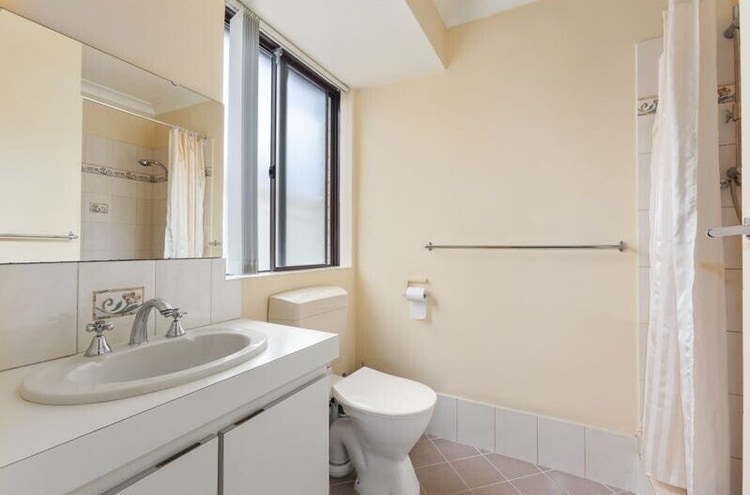 Share house Bateman, Perth | $250pw, 4+ bedroom house | FlatmateFinders ...