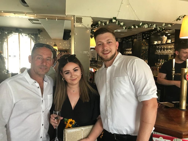 Bella, Woman (str), 18 – 24 yrs - Looking in Perth - Inner ...