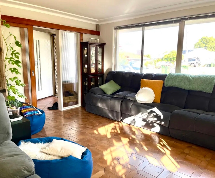 Share house Embleton, Perth | $250pw, 3 bedroom house | FlatmateFinders ...