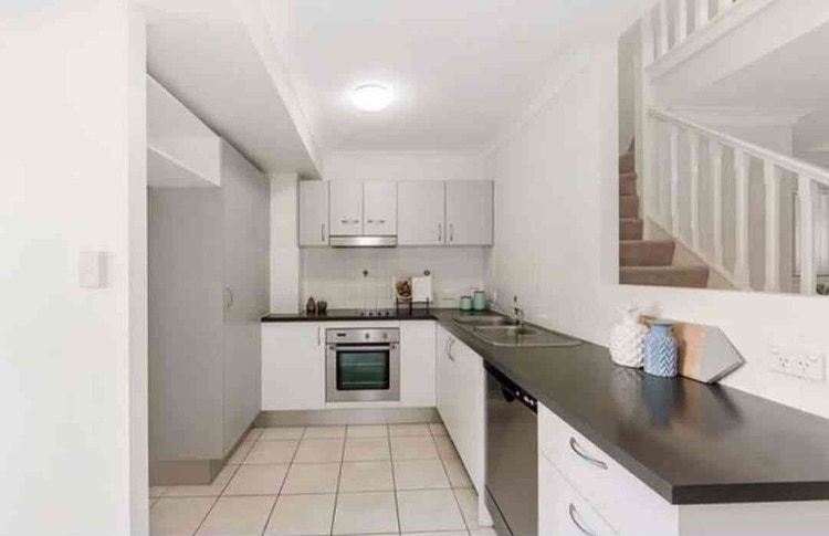 Share house Mudgeeraba, Gold Coast | $300pw, 3 bedroom house ...