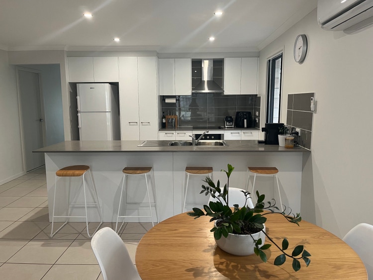 Share house Spring Mountain, Brisbane | $250pw, 4+ bedroom house ...