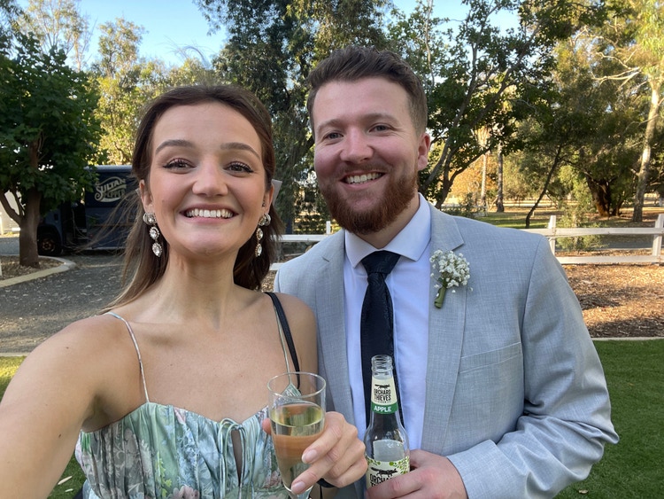 Emma, Man, Woman (str), 25 to 35 yrs - Looking in Cairns Region ...