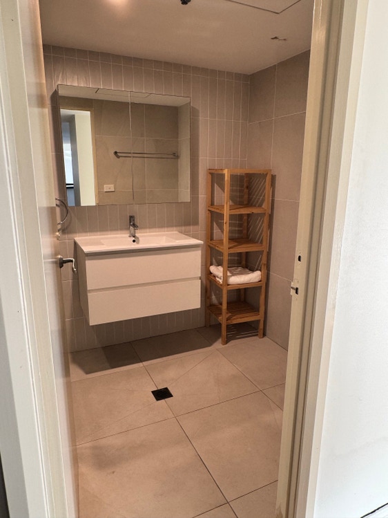 Share house Haymarket, Sydney | $655pw, 3 bedroom apartment ...