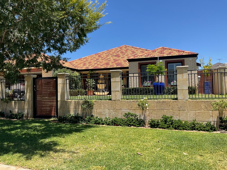 Share house Tapping, Perth | $255pw, 4+ bedroom house | FlatmateFinders ...