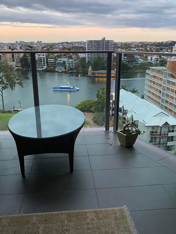 Share house Kangaroo Point, Brisbane | $325pw, 2 bedroom apartment ...