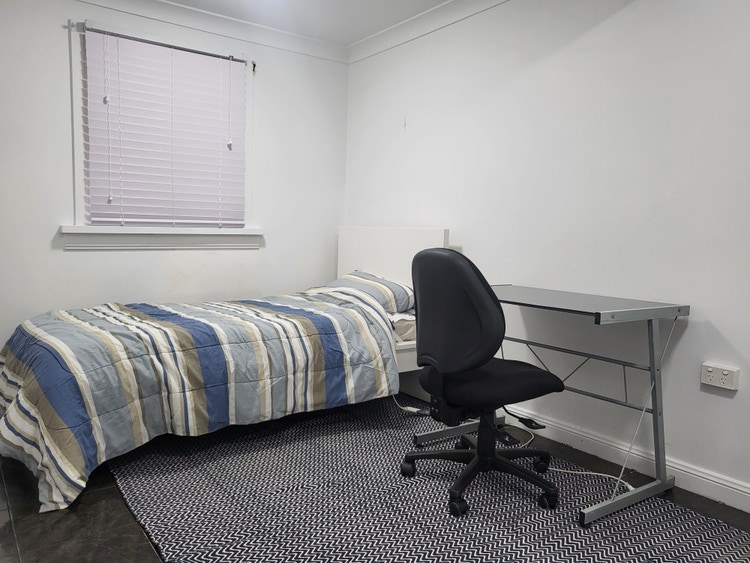 Share house Belmore, Sydney | $175pw, 4+ bedroom house ...