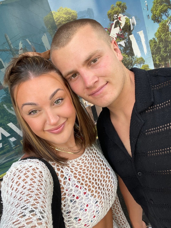 Anais, Man, Woman (str), 18 – 24 yrs - Looking in Perth - North West ...