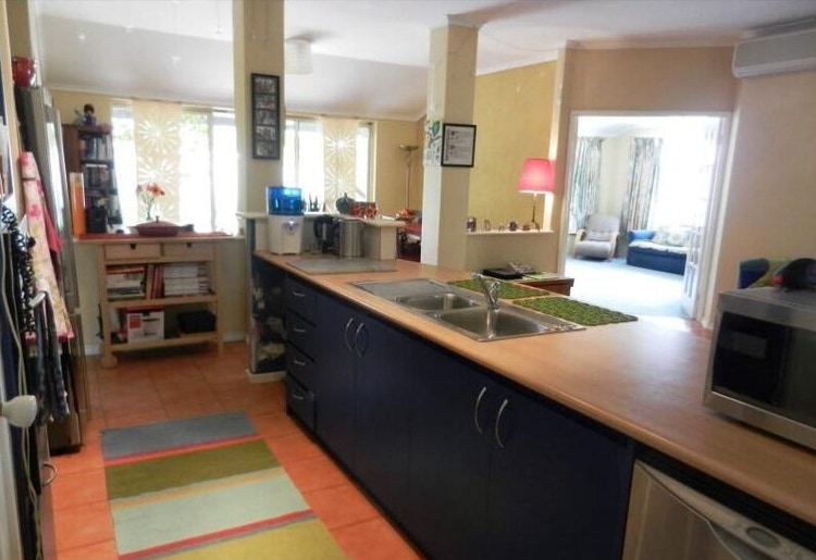 Share house Karawara, Perth | $270pw, 4+ bedroom house ...