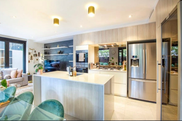 Share house Prahran, Melbourne | $375pw, 2 bedroom apartment ...