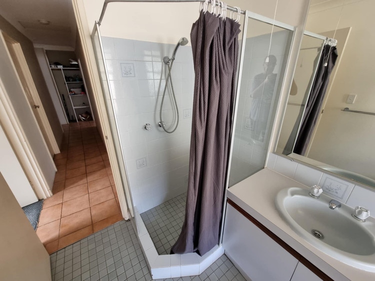 Share house Gosnells, Perth | $240pw, 4+ bedroom house ...
