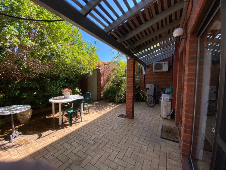 Share house Nedlands, Perth | $270pw, 3 bedroom house | FlatmateFinders ...