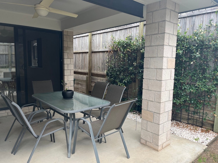 Share house Spring Mountain, Brisbane | $250pw, 4+ bedroom house ...