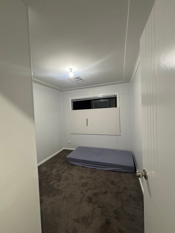 Share house Fairfield West, Sydney | $185pw, 4+ bedroom house ...