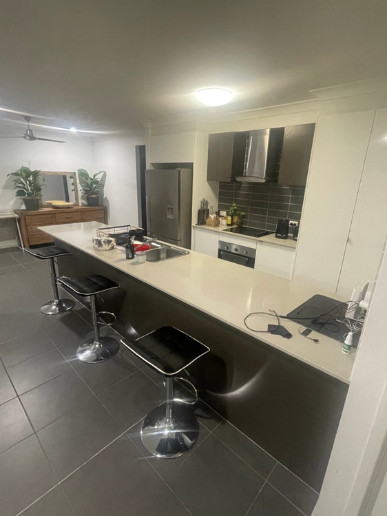 Share house Rothwell, Brisbane | $220pw, 4+ bedroom house ...