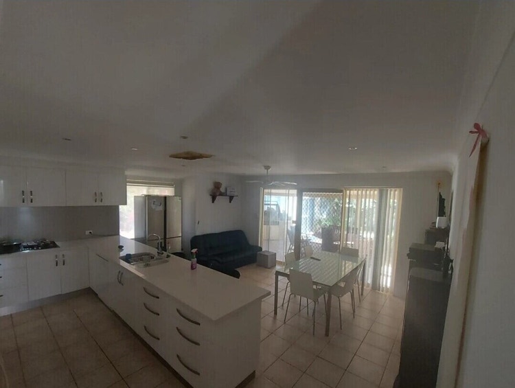 Share house South Lake, Perth | $200pw, 4+ bedroom house ...