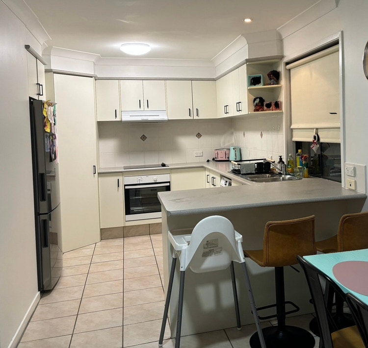 Share house Miami, Gold Coast | $285pw, 4+ bedroom house ...