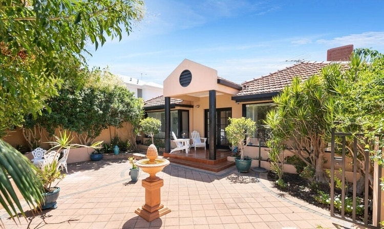 Share house Applecross, Perth | $325pw, 3 bedroom house ...