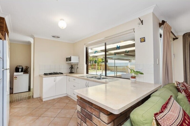 Share house Bateman, Perth | $250pw, 4+ bedroom house | FlatmateFinders ...