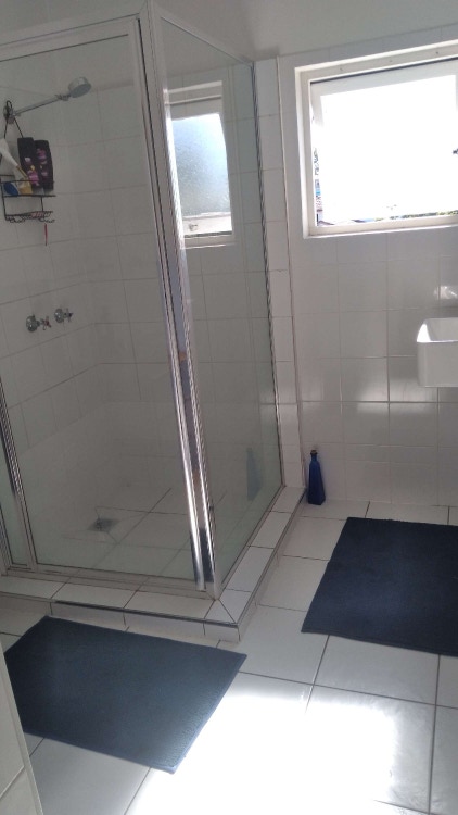 Share house Labrador, Gold Coast | $275pw, 2 bedroom apartment ...