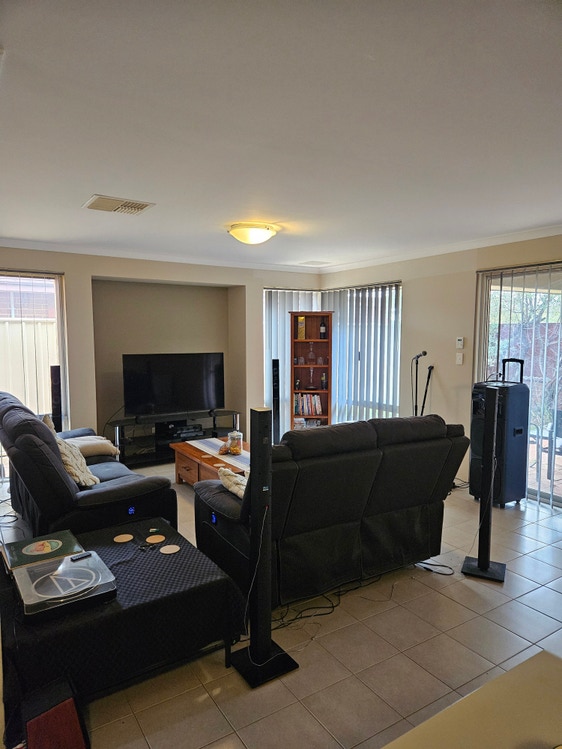 Share house Thornlie, Perth | $275pw, 3 bedroom house | FlatmateFinders ...