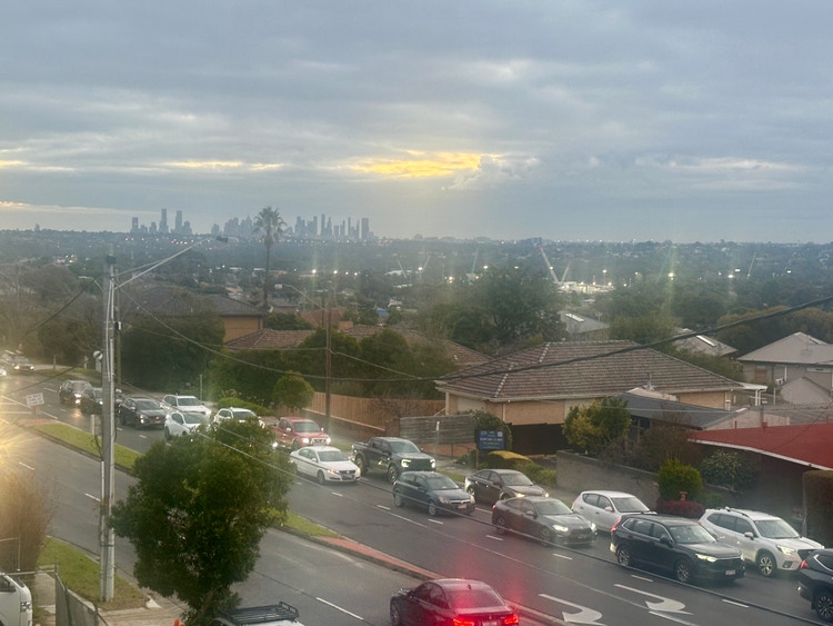 Share house Bulleen, Melbourne | $300pw, 2 bedroom apartment ...