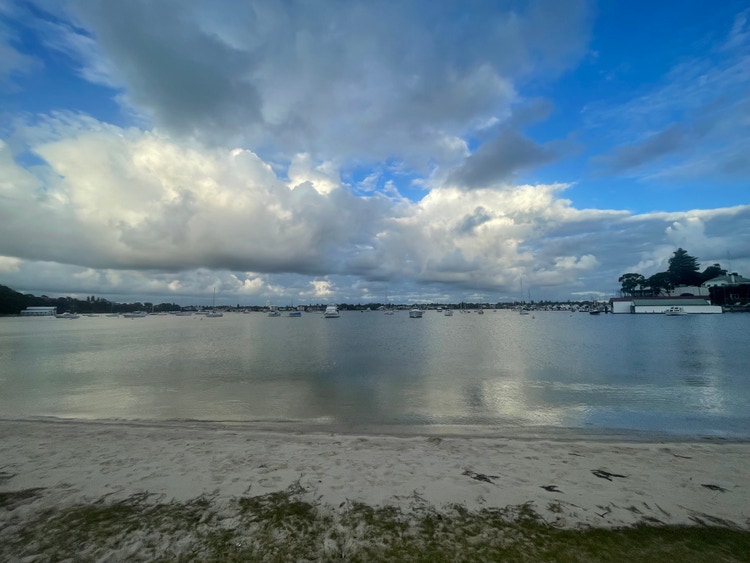 Share house Peppermint Grove, Perth | $425pw, 4+ bedroom house ...