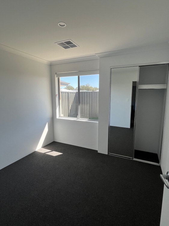 Share house Dayton, Perth | $325pw, 4+ bedroom house | FlatmateFinders ...