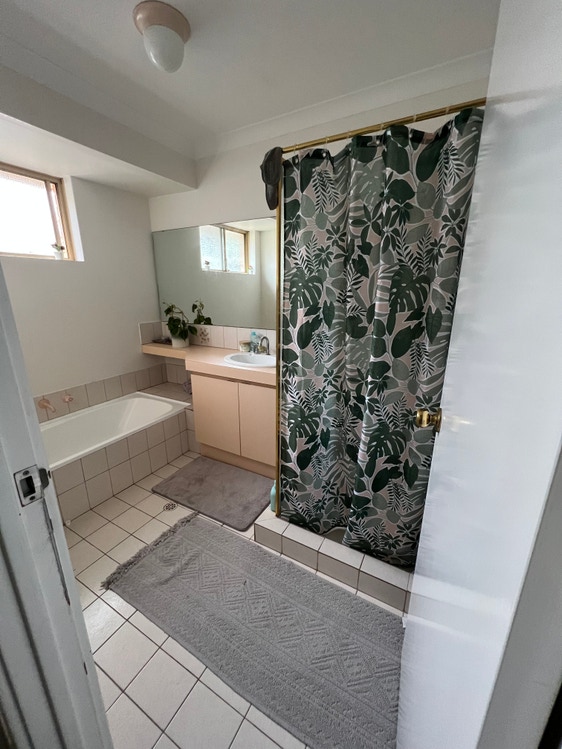Share house Alexander Heights, Perth | $195pw, 3 bedroom house ...