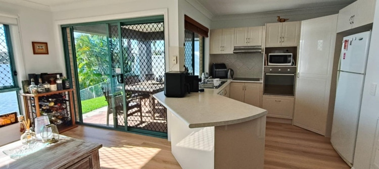 Share house Varsity Lakes, Gold Coast | $300pw, 3 bedroom house ...