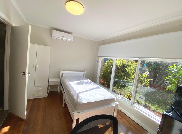 Share house Mulgrave, Melbourne | $330pw, 4+ bedroom house ...