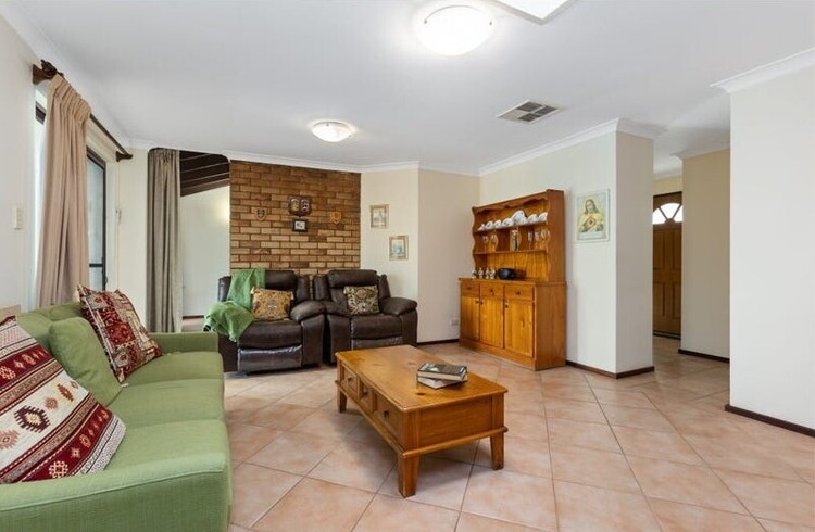 Share house Bateman, Perth | $250pw, 4+ bedroom house | FlatmateFinders ...