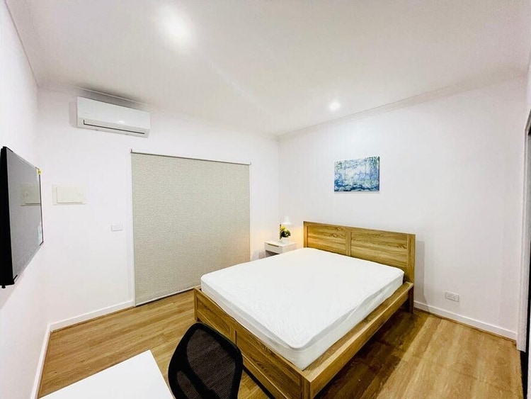 Share house St Albans, Melbourne | $340pw, 4+ bedroom house ...