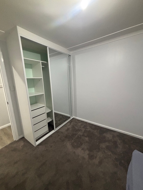 Share house Fairfield West, Sydney | $185pw, 4+ bedroom house ...