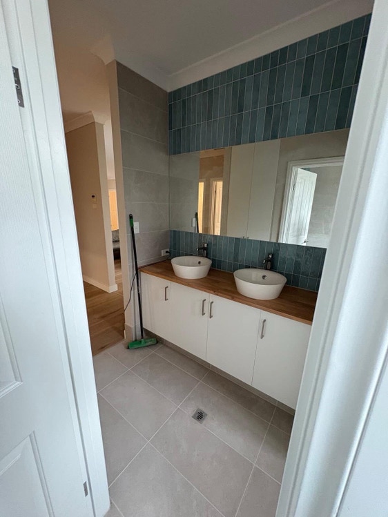 Share house Craigburn Farm, Adelaide | $280pw, 4+ bedroom house ...