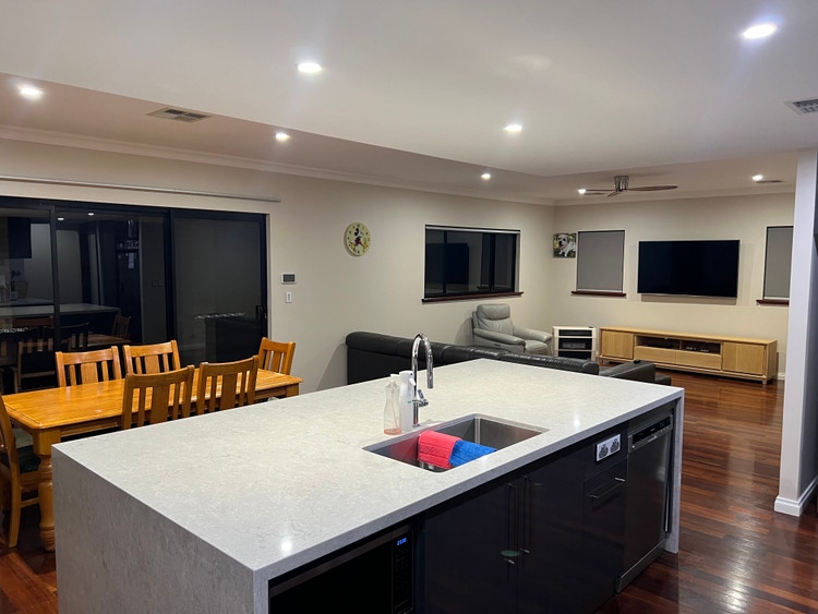 Share house Hocking, Perth | $275pw, 4+ bedroom house | FlatmateFinders ...