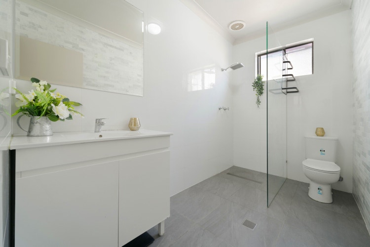 Share house Enmore, Sydney | $270pw, 4+ bedroom house | FlatmateFinders ...