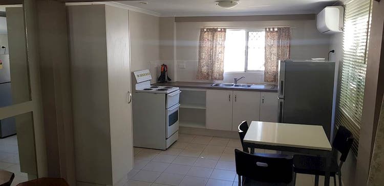 One bedroom apartment Runcorn, Brisbane | $250pw, 1 bedder/studio ...