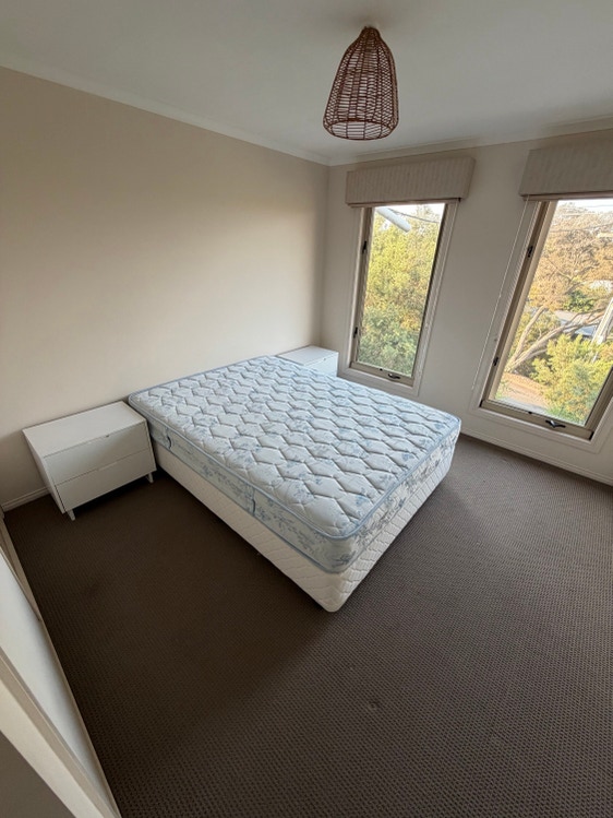 Share house Rye, Melbourne | $260pw, 2 bedroom house | FlatmateFinders ...