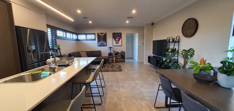 Share house Carramar, Perth | $240pw, 3 bedroom house | FlatmateFinders ...