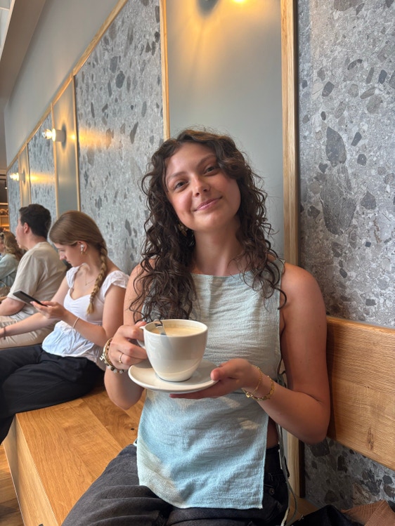 Wioletta, Woman (str), 18 – 24 yrs - Looking in Brisbane - Inner City ...