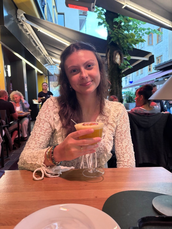 Wioletta, Woman (str), 18 – 24 yrs - Looking in Brisbane - Inner City ...