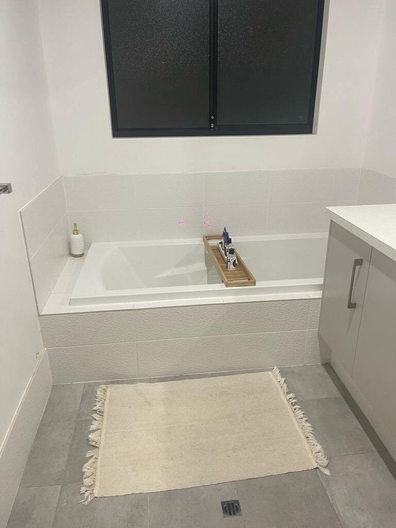 Share house Beckenham, Perth | $235pw, 4+ bedroom house ...